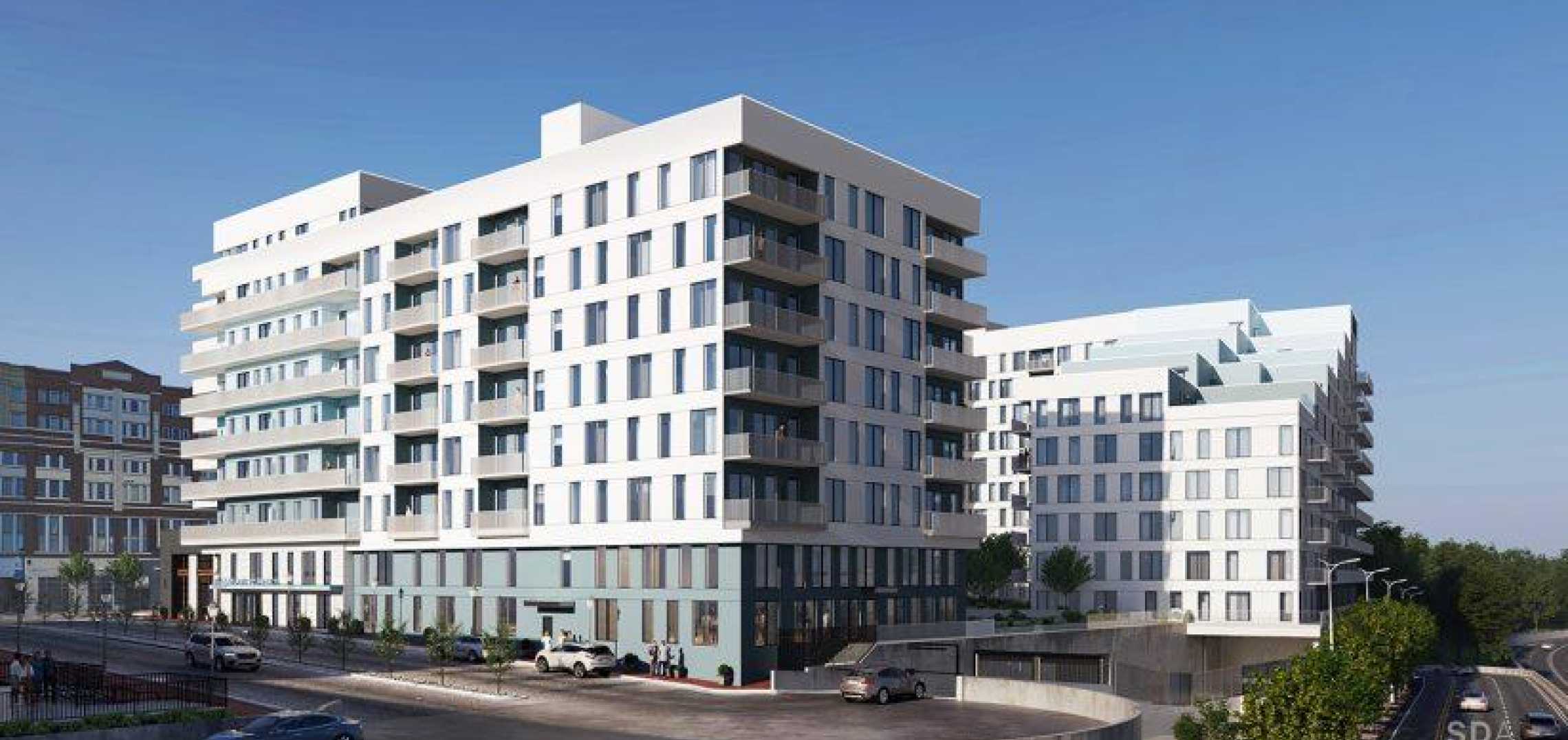 Atlantic Station's Connector-fronting component begins ascent ...